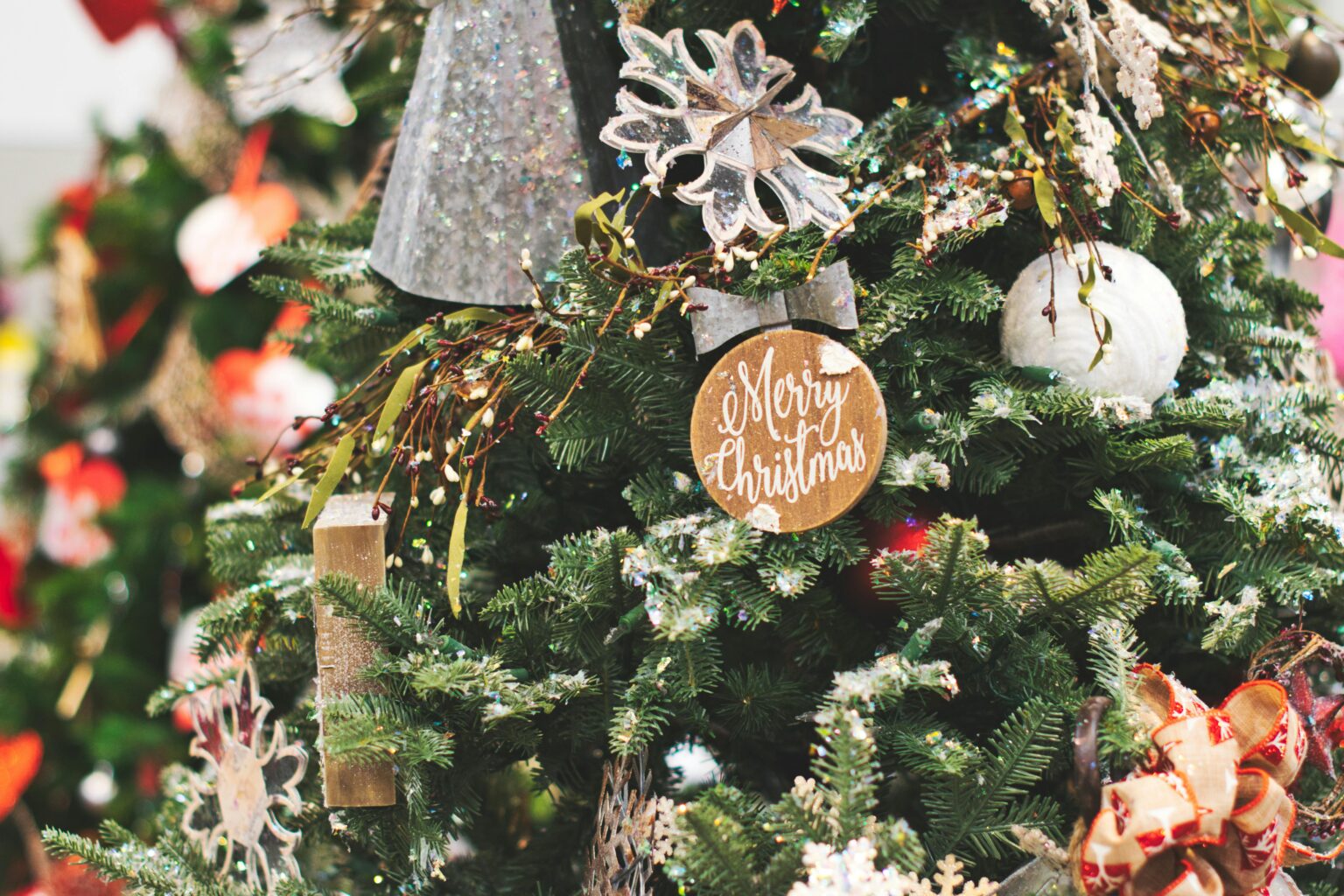 9 ESL Christmas Songs With Fun Activities | FluentU