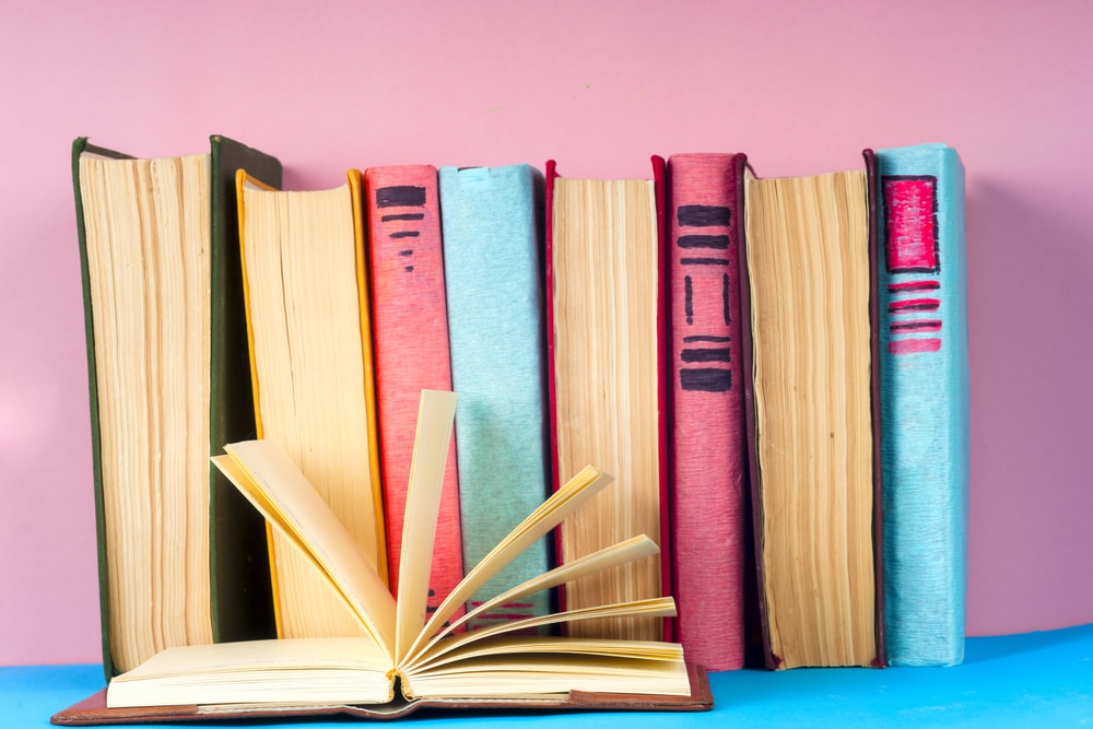 35 Best Advanced Spanish Books for Learners | FluentU Language Learning