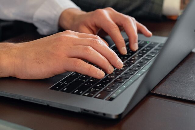 6 ESL Email Writing Lesson Plan Exercises | FluentU