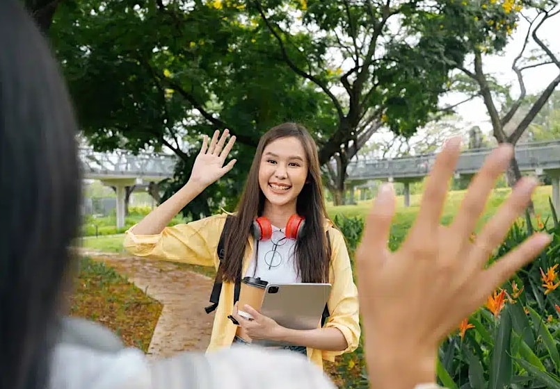 How to Say “Hello” in Korean [with Audio] | FluentU