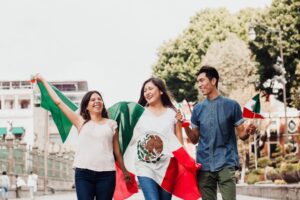 How to Say “Hello” in Mexican Spanish | FluentU