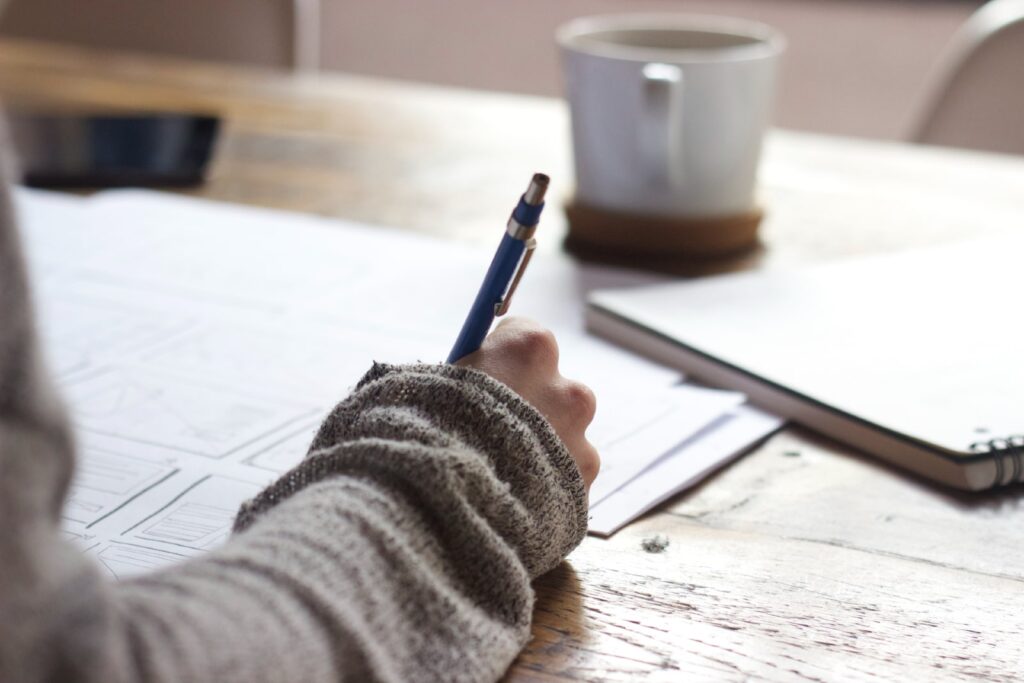 “Acabar” in Spanish: Meaning, Conjugation and Examples | FluentU