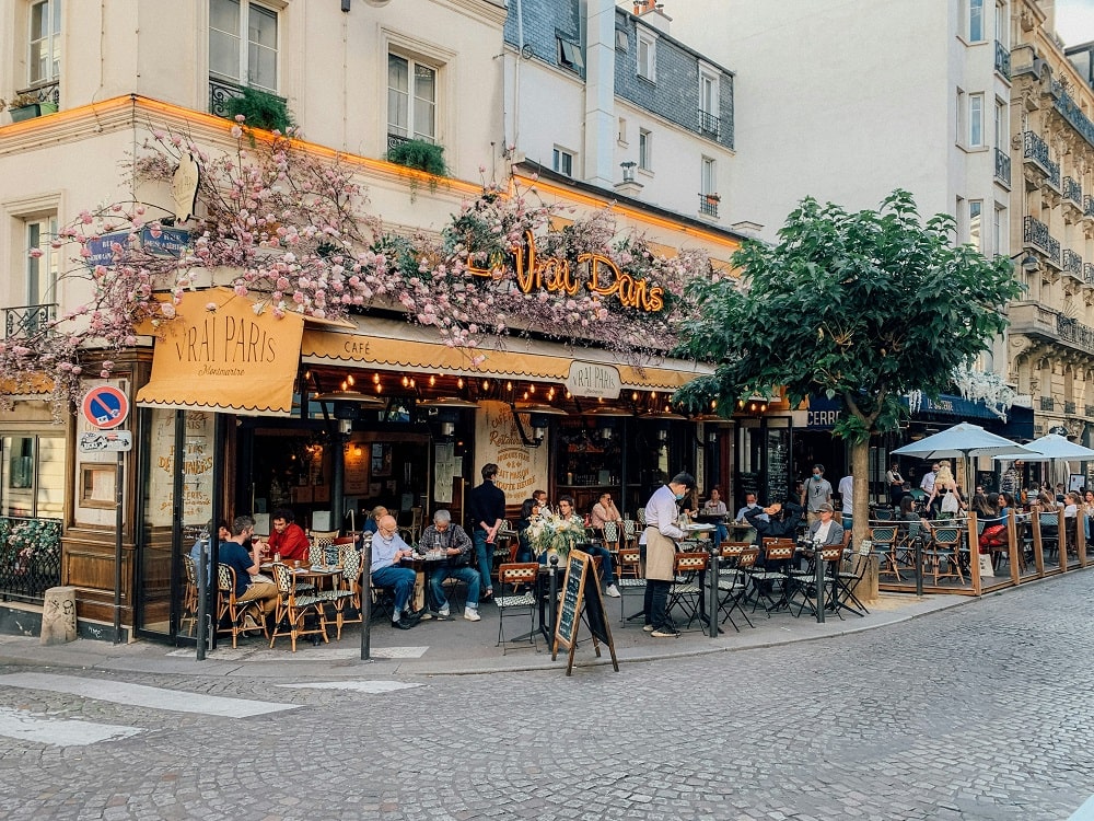 How to Order Food in French Like the Locals Do | FluentU