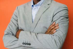 A Simple Guide to English Body Language | FluentU Language Learning