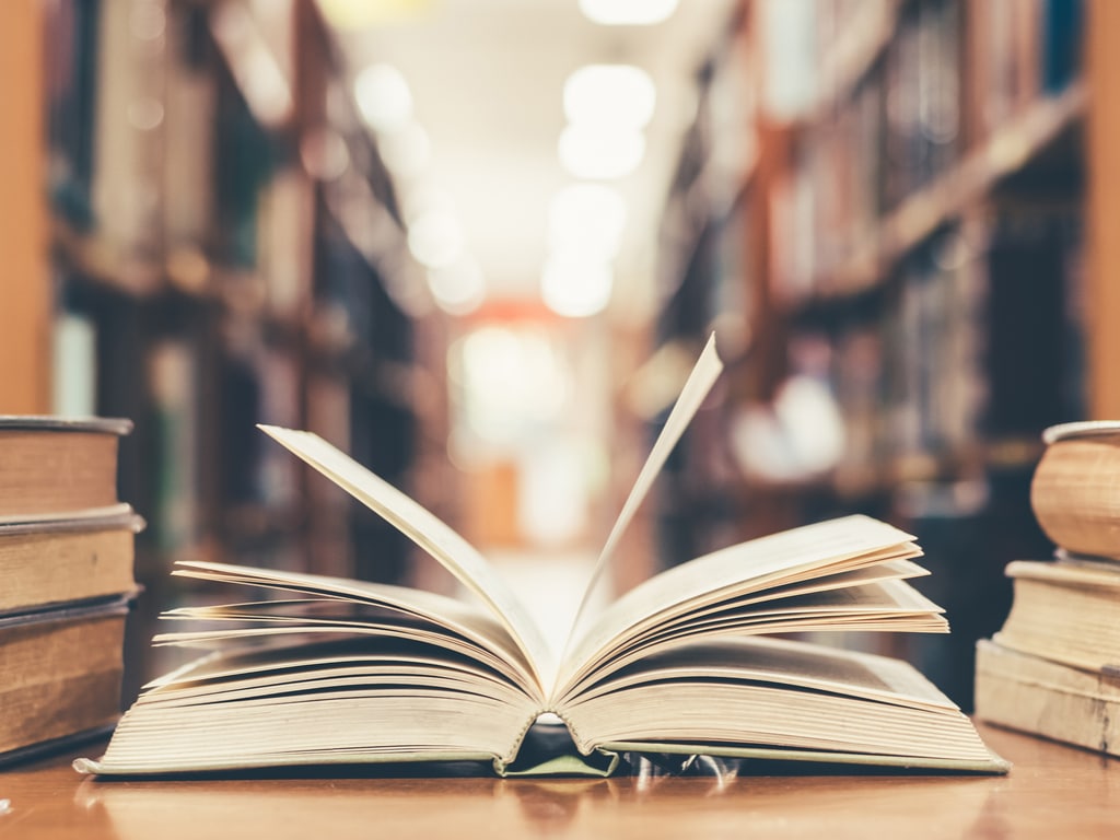 7 Useful Techniques to Teach Language Through Literature | FluentU