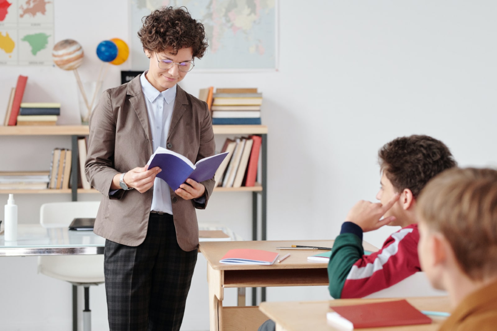 Code-switching in the Classroom: Why It Happens and How to Use It | FluentU